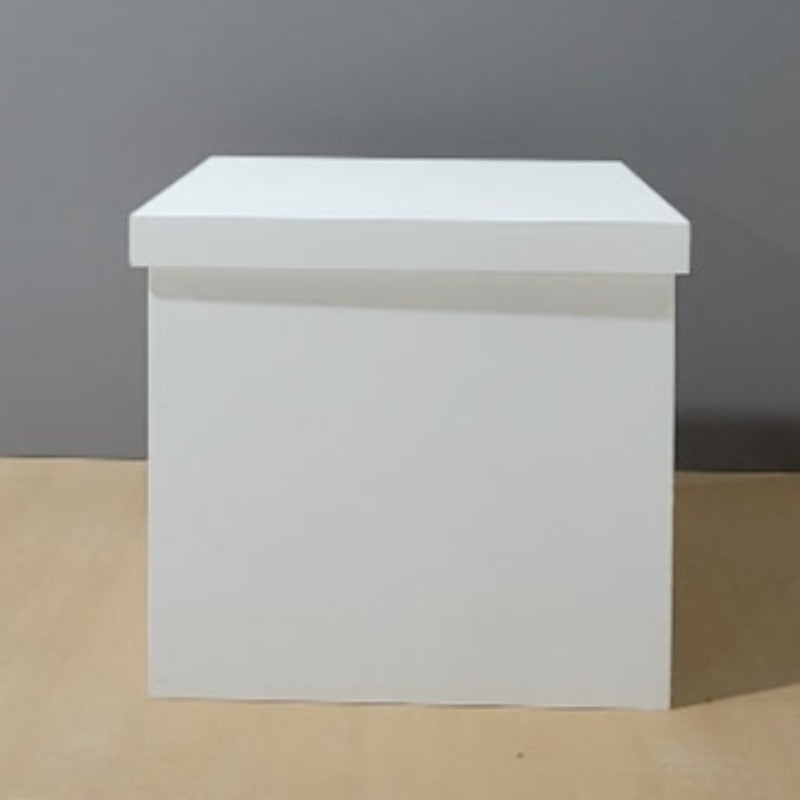 Box with lid 16 x 16 x 16 | Tip Top Props